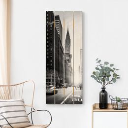 Bilderwelten Holzbild Stadt schwarz weiss Motiv nat&uuml;rlicher Effekt - Lebhaftes New York - Architektur Wohnzimmer Schlafzimmer