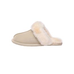 Everau Slippers female size 40 Cream / Sand