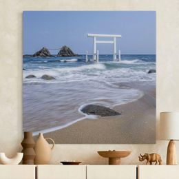 Bilderwelten Akustikbild Japan Torii im Meer bei Felseninsel