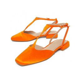 Montevita Ballerinas aus orangefarbenem Satin mit niedrigem Absatz in Orange | Gr.: 38