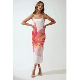 K&ouml;rperbetontes Kleid mit quadratischem Kragen und Blumenmuster