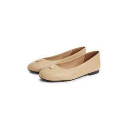 Tommy Hilfiger Damen Ballerina "TH PLATE LEATHER BALLERINA", Gr. 35, beige, Leder, Schuhe, Schlupfschuh, Businessschuh mit edlem Schmuckelement -