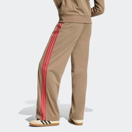 Damen Sporthose "FIREBIRD, LOCKER GESCHNITTEN", beige, Gr. M, adidas originals, Obermaterial: 100% Polyester, Hosen