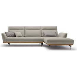 Creation BY ROLF BENZ Ecksofa &raquo;CR.460 Design-Sofa der Extraklasse, verstellbare R&uuml;ckenlehne, L-Form&laquo; Sockel in Nussbaum, Winkelf&uuml;&szlig;e in Umbragrau, 