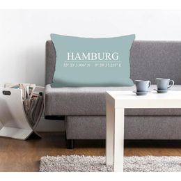 queence Dekokissen &raquo;Hamburg&laquo; Kissenh&uuml;lle,Hamburg Schriftzug,Koordinaten,Stadtmotiv,Urban,Maritim blau Polyester B/L: 40cm x 60cm, 1 Stk.