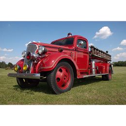 papermoon Fototapete &raquo;Vintage Feuerwehrauto&laquo; bunt Vlies B/L: 3m x 2,2m, Rollen: 1