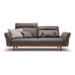 Creation BY ROLF BENZ 3-Sitzer &raquo;CR.460 Designsofa mit erstklassigem Sitzkomfort&laquo; Sockel in Nussbaum, F&uuml;&szlig;e Nussbaum, Breite 208 cm beige NaturLEDER 