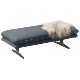 W.Schillig Polsterhocker F&uuml;&szlig;e in Chrom gl&auml;nzend blau Longlife Xtra-Leder Z69: Das feinnarbige, gedeckte Softleder Z69 besticht durch seine 