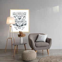 queence Bild mit Rahmen &raquo;Vintage Wappen Polo Challenge&laquo; Gro&szlig;britannien Schriftzug HD Premium Poster-Druck inkl. Echtholzrahmen in beige Acrylglas, 