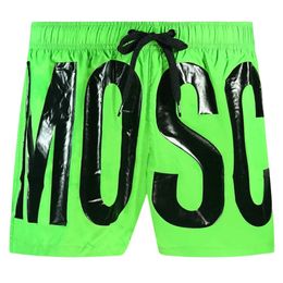 Hellgr&uuml;ne Kurze Badeshorts Mit Logo-print Von Moschino