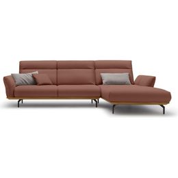 Creation BY ROLF BENZ Ecksofa &raquo;CR.460 Design-Sofa der Extraklasse, verstellbare R&uuml;ckenlehne, L-Form&laquo; Sockel in Nussbaum, Winkelf&uuml;&szlig;e in Umbragrau, 