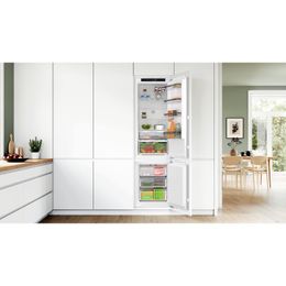 Bosch Einbauk&uuml;hlgefrierkombination Serie 4 &raquo;KIN96VFD0&laquo; 193,5 cm hoch 55,8 cm breit Extra viel Platz f&uuml;r frischen Lebensmittel dank VitaFresh XXL 