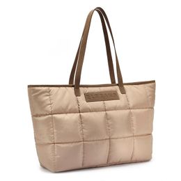ELBSAND Damen Shopper &raquo;Handtasche, Einkaufstasche, Schultertasche, Strandtasche&laquo; NEU Badetasche mit modischer Steppung VEGAN B/H/T: 57cm x 33cm x 14cm