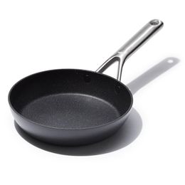 OXO Good Grips Bratpfanne &raquo;Ceramic Professional Antihaft-Pfanne&laquo; Edelstahl 1 tlg. Kochen im Alltag leicht gemacht schwarz &Oslash; 20cm + H&ouml;he 8,9cm