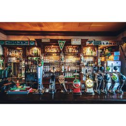papermoon Fototapete &raquo;BAR-VINTAGE RETRO BISTRO PUB ALKOHOL FLASCHEN DESIGN&laquo; bunt Vlies B/L: 5m x 2,8m, Bahnen: 10 Stk.