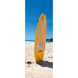 Livingwalls living walls Fototapete &raquo;Surfboard im Sand&laquo; glatt Vlies, Wand, Schr&auml;ge bunt Vlies B/L: 1m x 2,8m