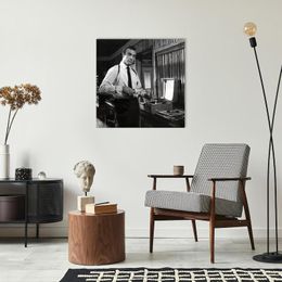 queence Acrylglasbild &raquo;The Drink&laquo; Film Filmfiguren Filmszene Foto Mann Schwarz-Wei&szlig; Stars Fine Art-Print in Galeriequalit&auml;t grau Acrylglas B/H/T: 50cm
