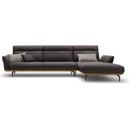 Creation BY ROLF BENZ Ecksofa &raquo;CR.460 Designsofa mit erstklassigem Sitzkomfort&laquo; Sockel in Nussbaum, Winkelf&uuml;&szlig;e in Umbragrau, Breite 338 cm braun 