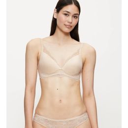 Triumph Damen B&uuml;gelloser BH &raquo;Amourette Charm&laquo; Stretch-Spitze, tiefer V-Ausschnitt, weich, leichte Polsterung beige 80, Cup C