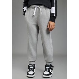 Kangaroos Jungen Kangaroos Sweathose &raquo;Joggingshose mit Logo-Stickerei&laquo; , l&auml;ssige Sweathose grau 116/122, N-Gr