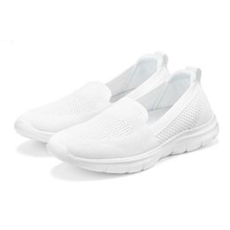 Lascana M&auml;dchen Lascana Slipper &raquo;Halbschuh, Sneaker, Slip-On-Sneaker,&laquo; aus bequemen Textil-Material zum Reinschl&uuml;pfen VEGAN wei&szlig; 37