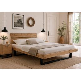 OTTO home Massivholzbett &raquo;Ultima Balkenbett Doppelbett, F&uuml;&szlig;e Metallkufe&laquo; hohe Belastbarkeit: 200kg je Seite, FSC -zertifizierte Wildeiche oder Fichte,