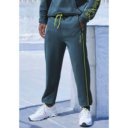 Le Jogger Performance Herren Sporthose mit praktischen Rei&szlig;verschlusstaschen und Kontrastdetails gr&uuml;n L (52/54), XXL