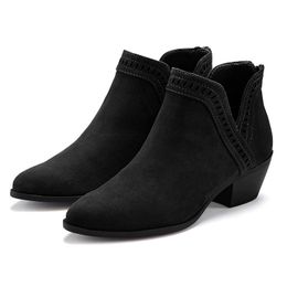Lascana Damen Lascana Cowboy Stiefelette Cowboy Boots, Western Stiefelette, Ankleboots mit Ausschnitt VEGAN schwarz 37