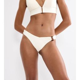 Triumph Damen Bikini-Hose &raquo;Summer Dune Brazilian&laquo; mit Wellenstruktur wei&szlig; 44, N-Gr