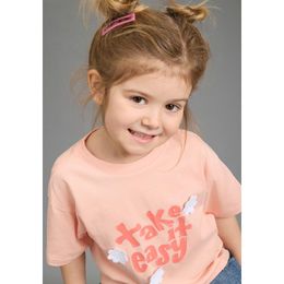 Kidsworld M&auml;dchen Kidsworld T-Shirt &raquo;mit s&uuml;&szlig;en Druck und H&auml;ckelblumen&laquo; l&auml;ssige Passform, Kurzarm, gebl&uuml;mt, mit H&auml;kelapplikation 104/110