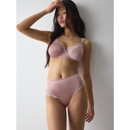 Triumph Damen Slip &raquo;Ladyform Soft T Maxi&laquo; mit Spitzendetails 38