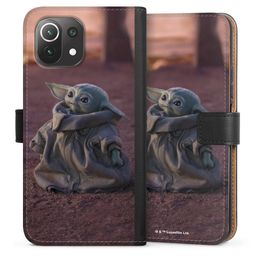 DeinDesign Xiaomi Mi 11 Lite 5G Handy Klapph&uuml;lle Handyh&uuml;lle aus Kunst Leder schwarz Flip Case The Child Star Wars Baby Yoda Sideflip mit langer Lasche