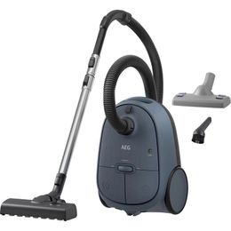 AEG Bodenstaubsauger &raquo;CLEAN 6000 (AB61C2&Ouml;KO/AB61C1WP/AB61C2DBS), hohe Saugleistung,&laquo; 750 W mit Beutel inkl. Zusatzd&uuml;sen, 65 % Recyclingkunststoff blau