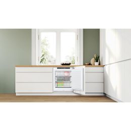 Bosch Einbaugefrierschrank Serie 6 &raquo;GUN21ADE0&laquo; 82 cm hoch 59,8 cm breit No Frost: nie wieder Abtauen silber