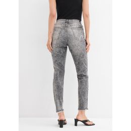 bonprix Damen Mom-Jeansgrau denim used, Gr. 50, Denim/Jeans, Obermaterial: 82% Baumwolle, 17% Polyester, 1% Elasthan, Jeans, modischer Schnitt,
