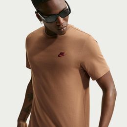 Nike Sportswear Herren T-Shirt "M NSW CLUB TEE"ale braun, tough rot, Gr. XXL, Jersey, Obermaterial: 100% Baumwolle, Shirts, mit Logostickerei auf der