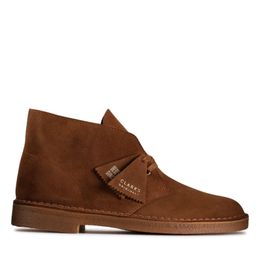 Diese Clarks Desert Boots sind aus hochwertigem Wildleder gefertigt. Die Innenseite der Schuhe ist aus Leder, wodurch sie wunderbar weich und atmungsaktiv sind. Die Kreppsohle bietet hervorragenden Halt und D&auml;mpfung, so dass Sie den ganzen Tag bequem laufen k&ouml;nnen. Marke: ClarksModellname: Desert BootKategorie: HerrenschuheMaterialien: WildlederFarbe: Cola Wildleder (braun)