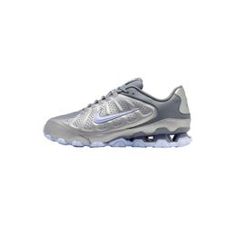Nike Reax 8 NSW SL Sneaker Damen in Silber | Gr.: 36