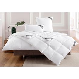 Daunenbettdecke OBB, B:155cm L:220cm, wei&szlig;, Bezug: 100% Baumwolle. F&uuml;llung: 90% Daunen, 10% Federn, Bettdecken, "Noblesse"