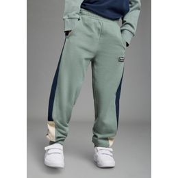 Scout Jungen Sweathose "Jogginghose mit kontrastfarbigen Seiteneins&auml;tzen- NEU von Scout"khaki, Gr. 140, unifarben, Sweatware, Obermaterial: 100%