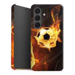 DeinDesign Galaxy S26 Handy Premium Case Smartphone Handyh&uuml;lle Schutzh&uuml;lle gl&auml;nzend Soccer Ball Fire Premium Case
