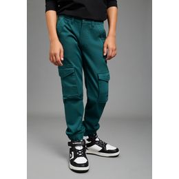 Kangaroos M&auml;dchen Cargohose "Hose mit Cargotaschen und Kangaroos Stickerei", gr&uuml;n, Basic, Gr. 134, unifarben, Web, Obermaterial: 98% Baumwolle, 2%