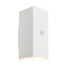 Briloner LED-Au&szlig;enwandleuchte 'Kona' mit Bewegungssensor 700 lm warmwei&szlig; IP 44 6,5 x 15,5 x 8,5 cm