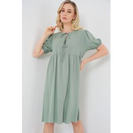 Midi Kleid mit Schleifenverschluss