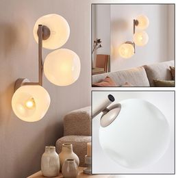 hofstein Kugel-Wandleuchte Ripoll, drei wei&szlig;e Glasschirme in Cluster-Anordnung, sandfarbenes Gestell &Oslash; 15 cm je Glas, E14-Fassung, 25 Watt, extern dimmbar