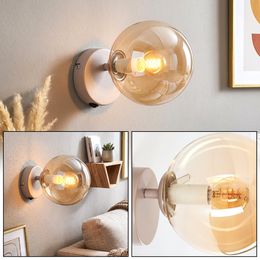 hofstein Retro-Kugel-Wandleuchte Gastor mit geschlossenem bernsteinfarbenem Glasschirm Aus Metall in Sandfarben, E14-Fassung, 25 Watt, extern dimmbar