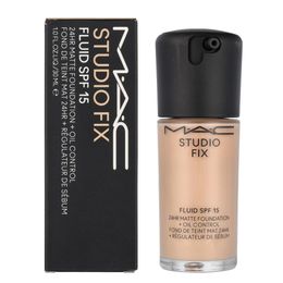 MAC Studio Fix Fluid Foundation SPF15.