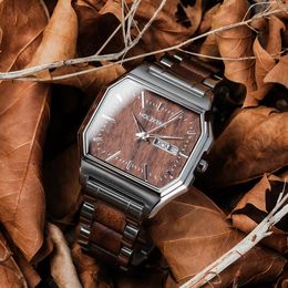 Herren Holzuhr Gaudi Vintage Walnussholz & Edelstahl in Silber Holzkern