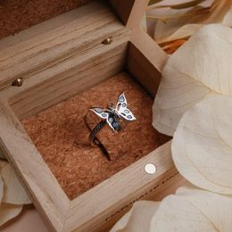 Holzkern Fritillary Ring Perlmutt und Silber
