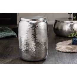 Riess Ambiente Handgefertigter Beistelltisch ORIENT STORAGE 50cm silber Hammerschlag Design mit Stauraum rund Riess-Ambiente S&auml;ulentisch Boheme Glamour Orientalisch